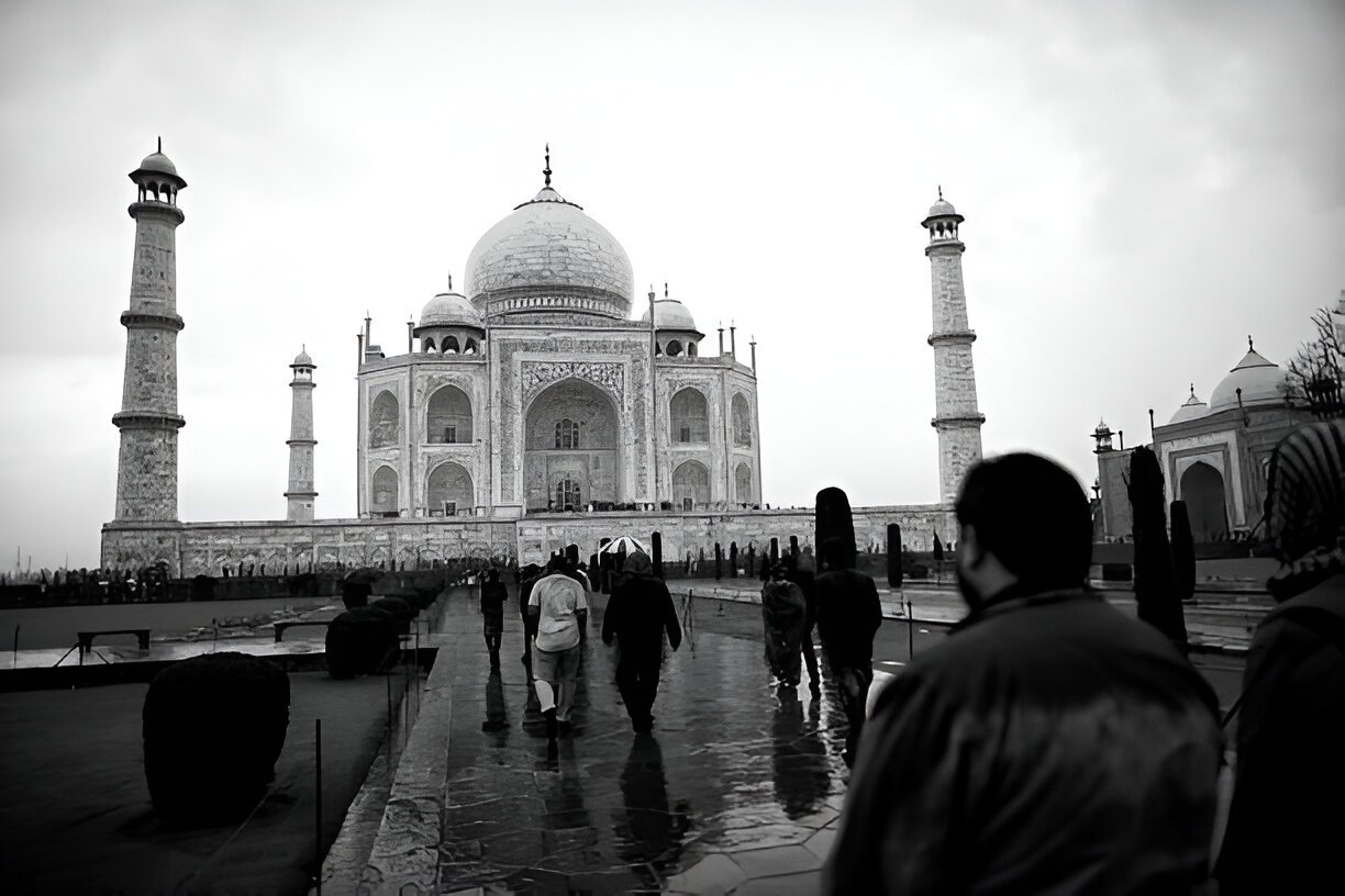 Iconic Beauty: Stunning Taj Mahal Photos That Speak Volumes - Tickets ...