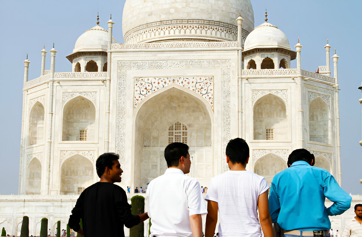 Explore the Taj Mahal with Small Group Tours - Tickets Taj Mahal