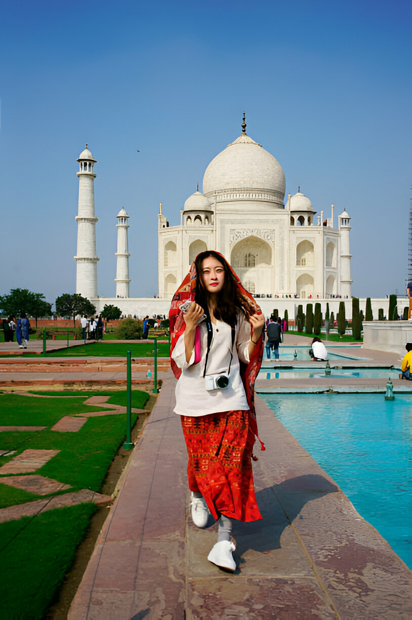 Taj Mahal: A Dream Destination for Female Solo Travelers - Tickets Taj ...
