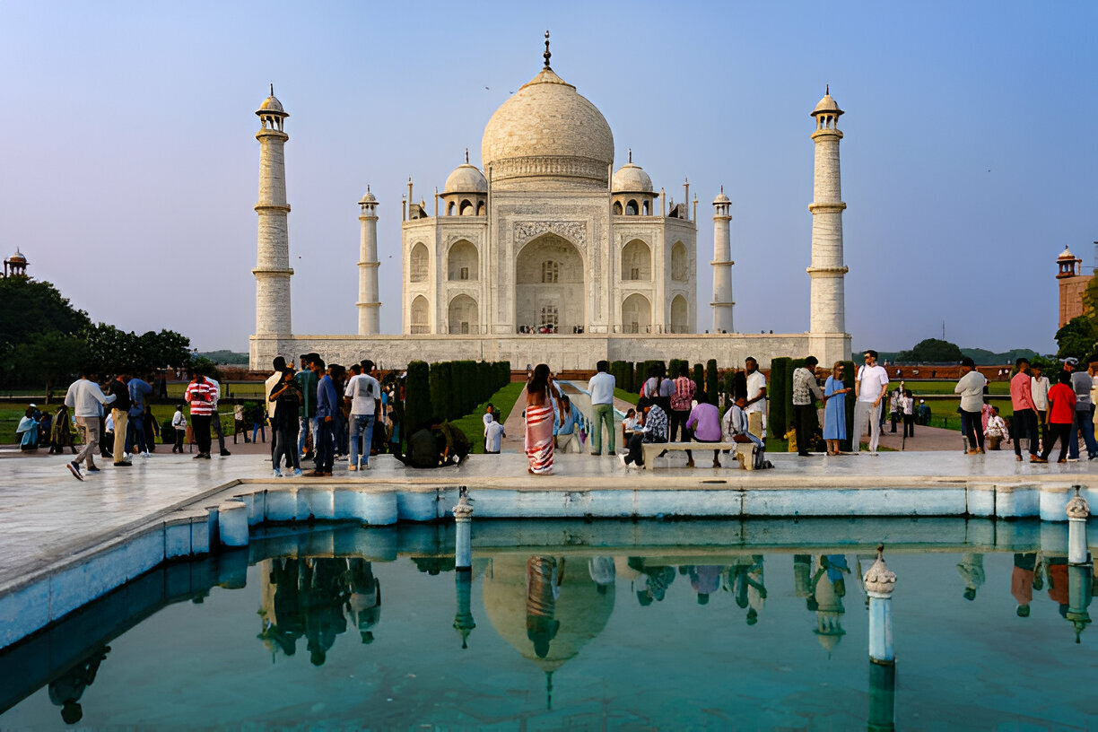 Discover the Secrets of a Timeless Wonder with our Taj Mahal Tour Guide ...