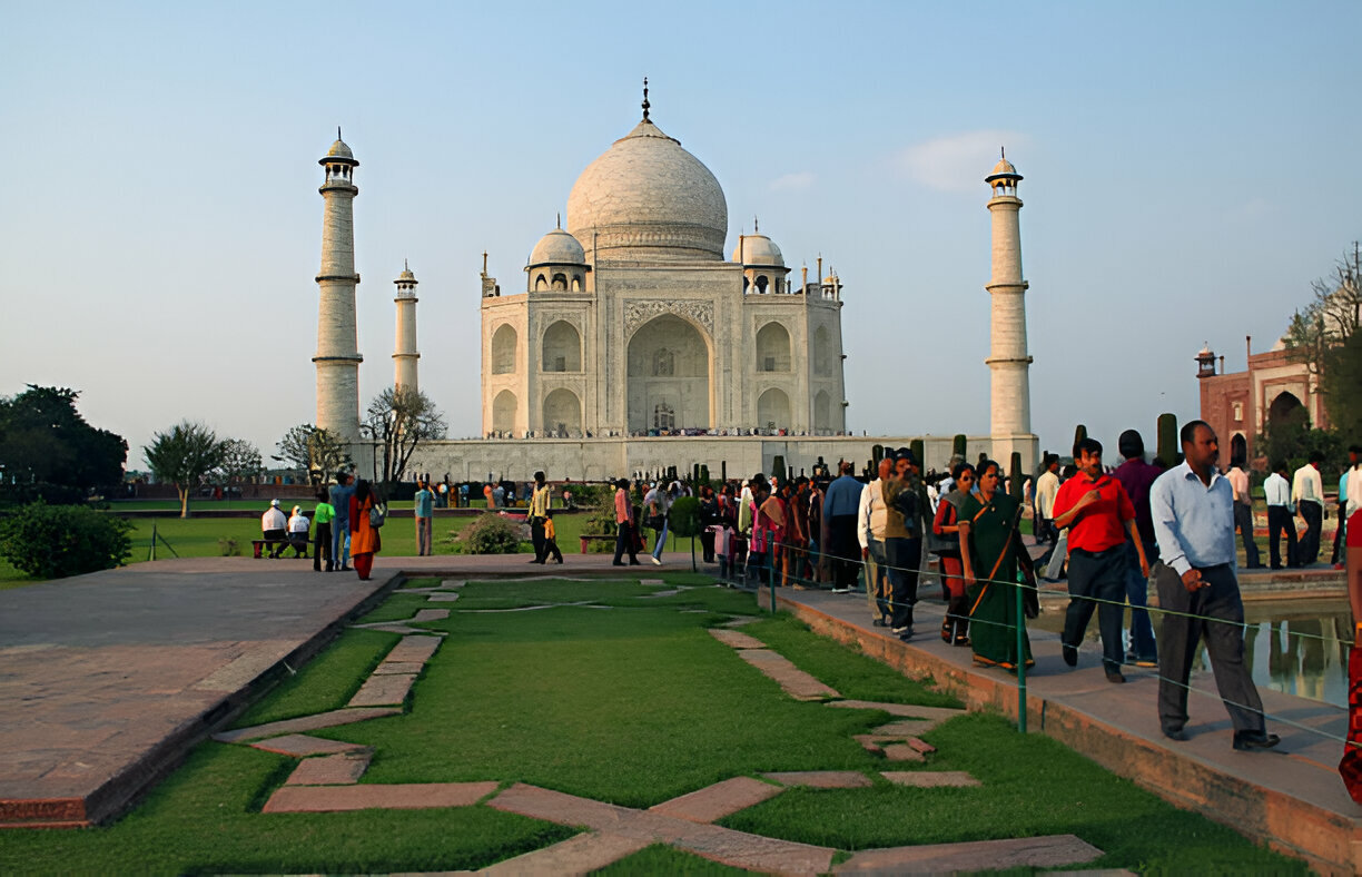 Taj Mahal Tour Guide: Unlock the Secrets of India's Iconic Wonder ...