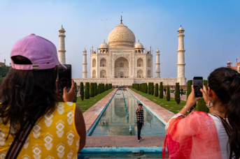 Discover the Taj Mahal with Kids: A Fun-Filled Family Adventure ...