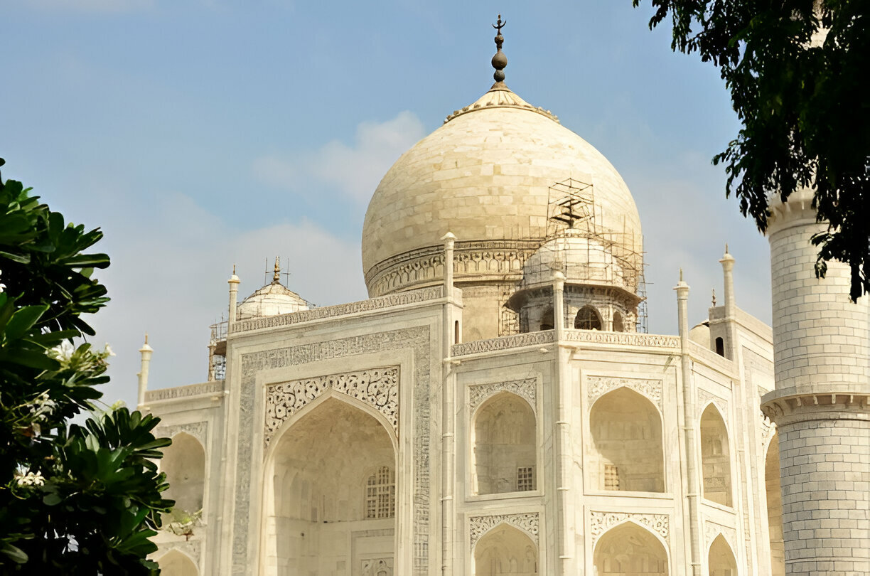 Taj Mahal: A Temple of the Sun and Symbol of Eternal Beauty - Tickets ...